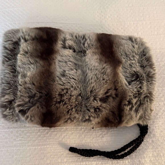Fabulous Furs | Accessories | Fur Muff By Fabulous Furs With Zipper ...